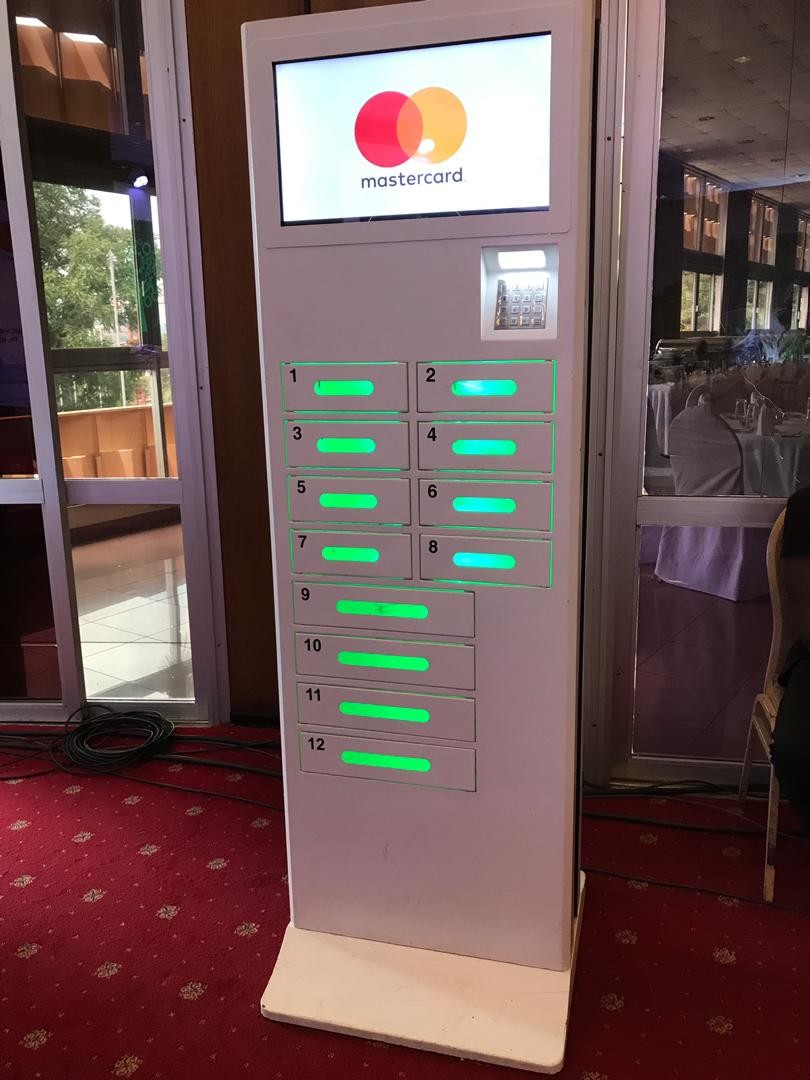 CELL PHONE CHARGING STATION-THE BEST