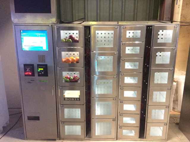 Stainless Steel Vending Locker With LED Lights And Transparent Doors ...