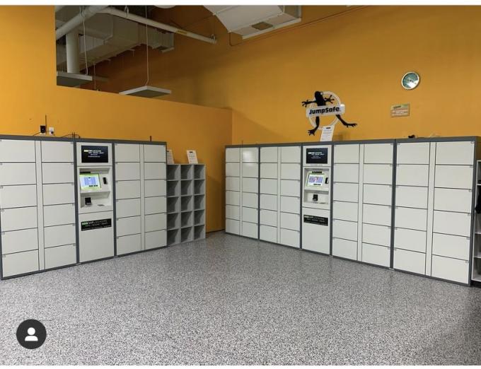 Bus Station Electronic Luggage Lockers With Remote Control 240V 50 / 60Hz